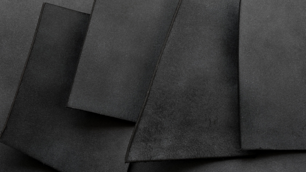 Leather Wrapped Stone No.024 | FROME