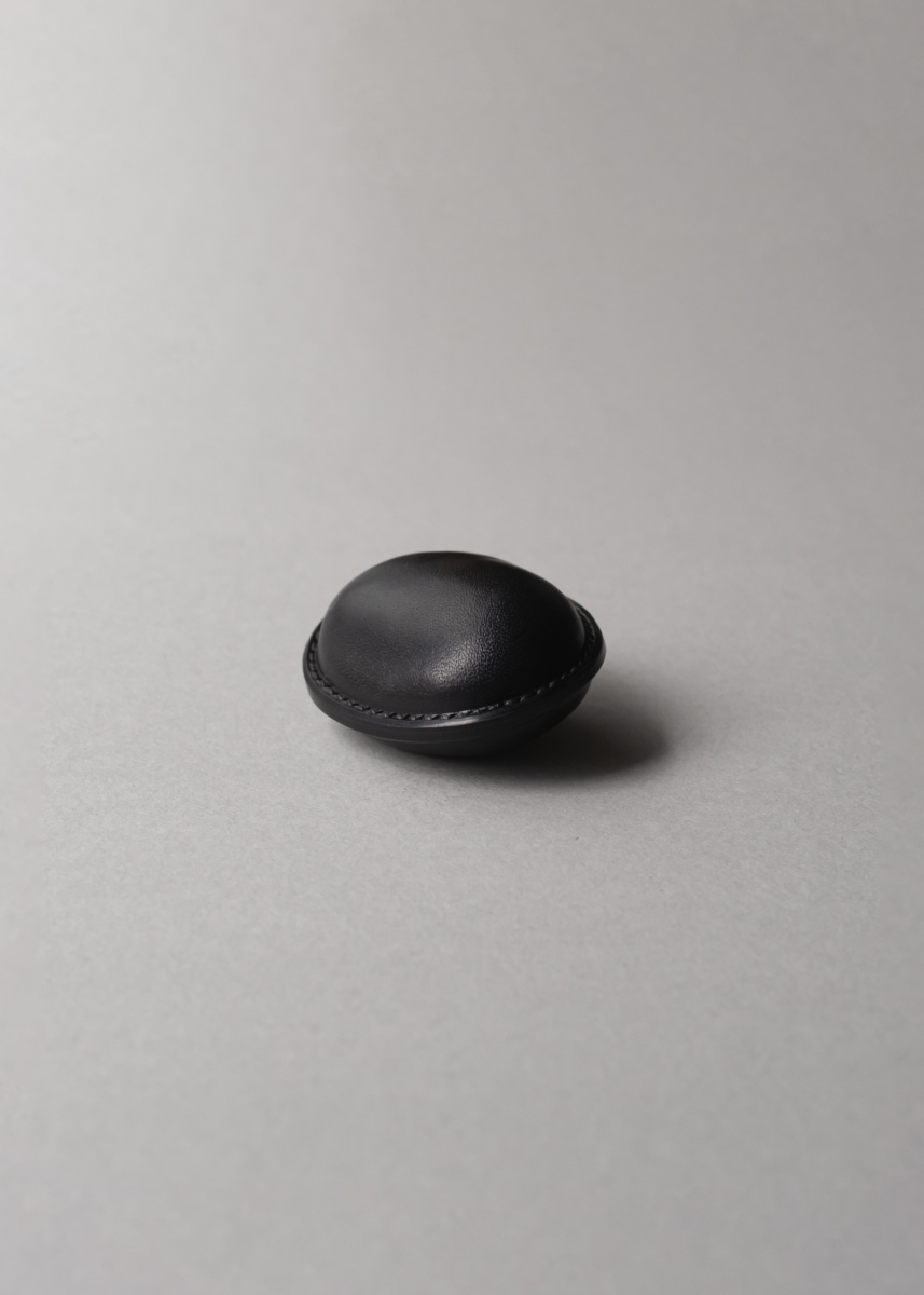 Leather Wrapped Stone アーカイブ | FROME（フローム）