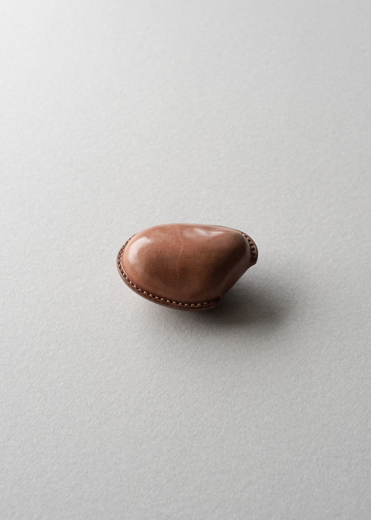 Leather Wrapped Stone No.080 | FROME